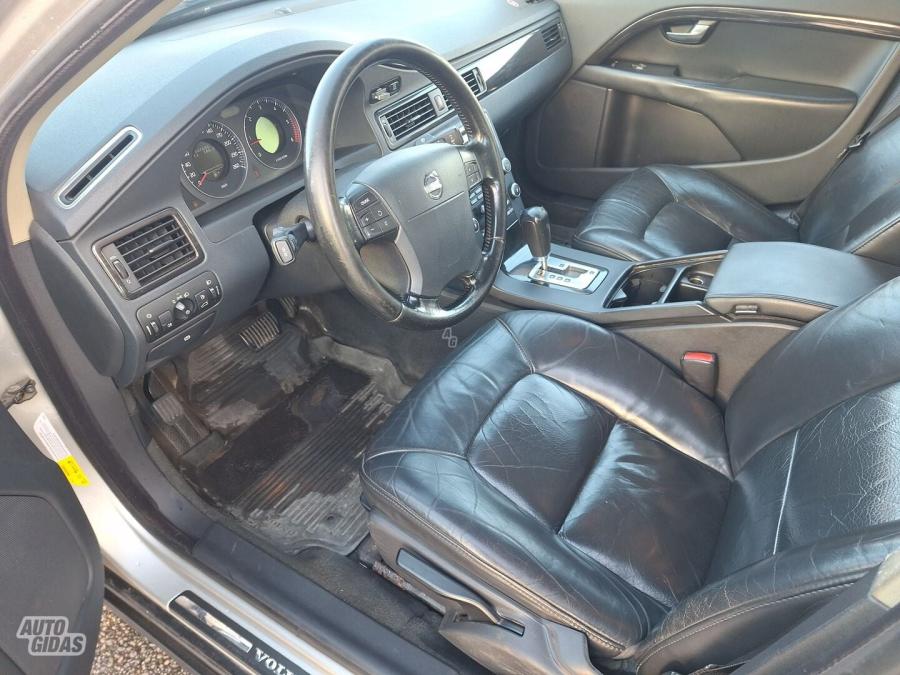 Volvo S80 2008 in Klaipeda, with an engine capacity of 2.40 L and mileage of 0 thousand km for 1400 €, photo 13 on AUTOMOTO.COM.LV