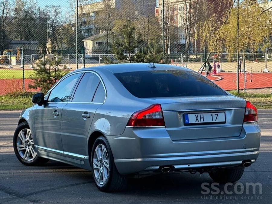 Volvo S80 2009 Rīga, ar dzinēja tilpumu 2.40 L un nobraukumu 271 tūkst. km par 6969 €, foto 4 vietnē AUTOMOTO.COM.LV