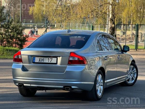 Volvo S80 2009 Rīga, ar dzinēja tilpumu 2.40 L un nobraukumu 271 tūkst. km par 6868 €, foto 5 vietnē AUTOMOTO.COM.LV