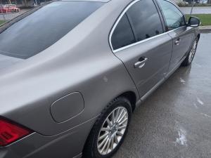 Volvo S80 2009 Kretinga, ar dzinēja tilpumu 2.40 L un nobraukumu 295 tūkst. km par 5600 €, foto 4 vietnē AUTOMOTO.COM.LV