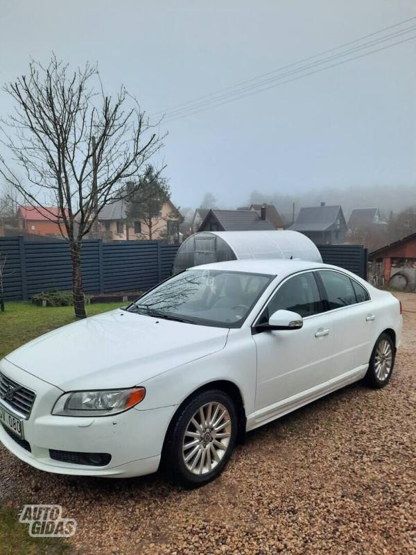 Volvo S80 2009 in Ignalina, with an engine capacity of 2.40 L and mileage of 339 thousand km for 4000 €, photo 3 on AUTOMOTO.COM.LV
