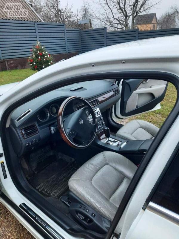 Volvo S80 2009 in Ignalina, with an engine capacity of 2.40 L and mileage of 339 thousand km for 4000 €, photo 7 on AUTOMOTO.COM.LV