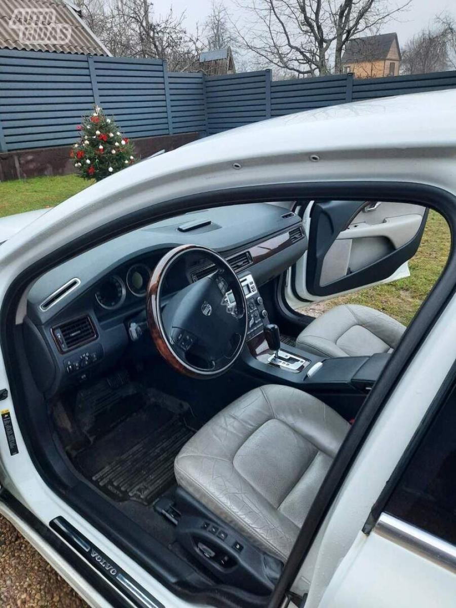 Volvo S80 2009 in Ignalina, with an engine capacity of 2.40 L and mileage of 339 thousand km for 4000 €, photo 7 on AUTOMOTO.COM.LV