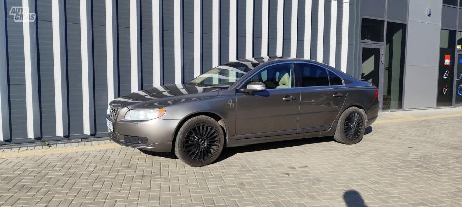 Volvo S80 2009 in Vilnius, with an engine capacity of 3.20 L and mileage of 295 thousand km for 5000 €, photo 3 on AUTOMOTO.COM.LV