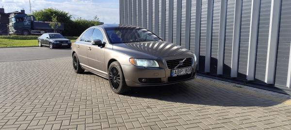 Volvo S80 2009 in Vilnius, with an engine capacity of 3.20 L and mileage of 295 thousand km for 5000 €, photo 7 on AUTOMOTO.COM.LV