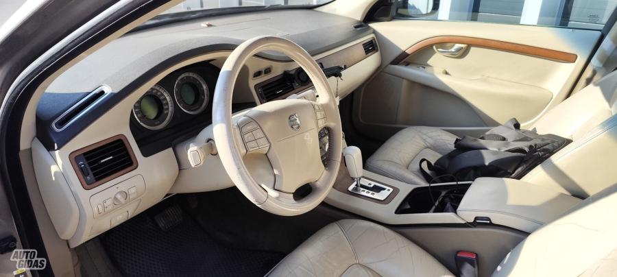 Volvo S80 2009 in Vilnius, with an engine capacity of 3.20 L and mileage of 295 thousand km for 5000 €, photo 11 on AUTOMOTO.COM.LV