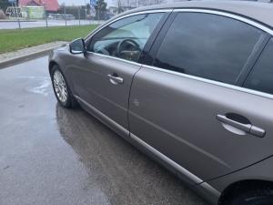 Volvo S80 2009 in Kretinga, with an engine capacity of 2.40 L and mileage of 285 thousand km for 2200 €, photo 8 on AUTOMOTO.COM.LV