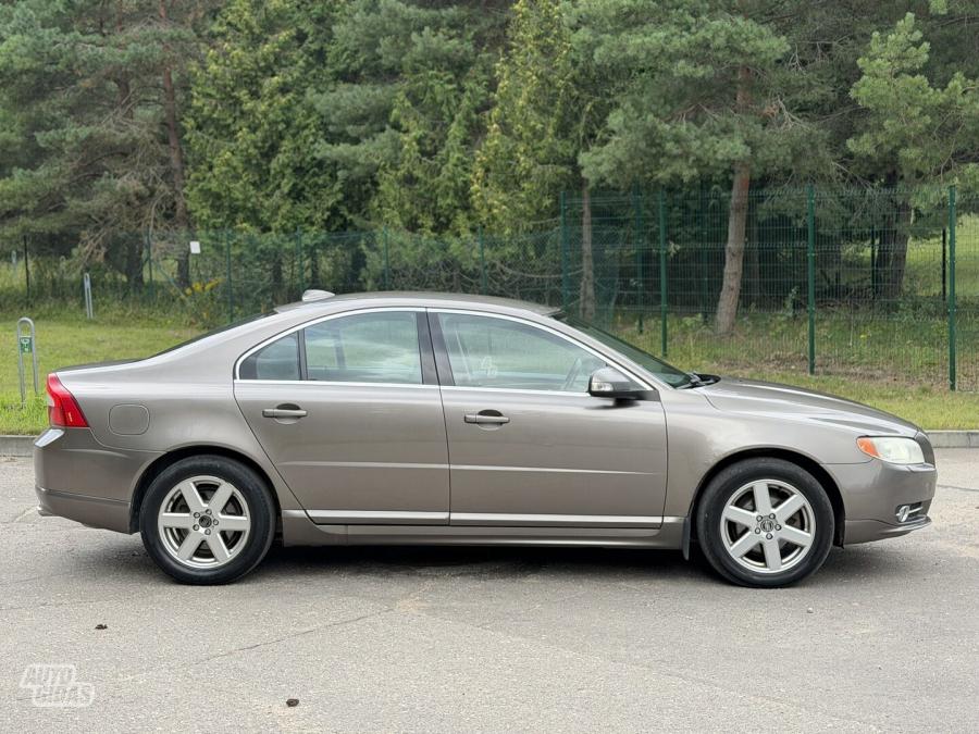 Volvo S80 2009 Šauļi, ar dzinēja tilpumu 2.40 L un nobraukumu 354 tūkst. km par 1990 €, foto 7 vietnē AUTOMOTO.COM.LV