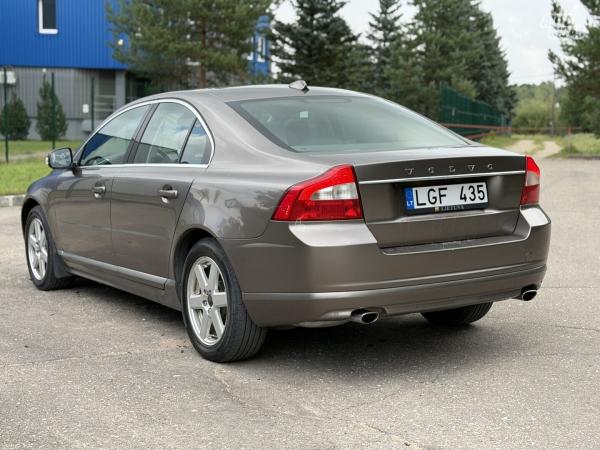 Volvo S80 2009 Šauļi, ar dzinēja tilpumu 2.40 L un nobraukumu 354 tūkst. km par 1990 €, foto 9 vietnē AUTOMOTO.COM.LV