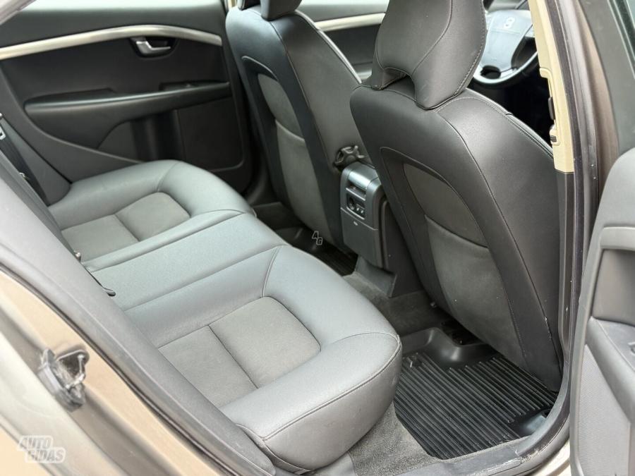Volvo S80 2009 Šauļi, ar dzinēja tilpumu 2.40 L un nobraukumu 354 tūkst. km par 1990 €, foto 13 vietnē AUTOMOTO.COM.LV