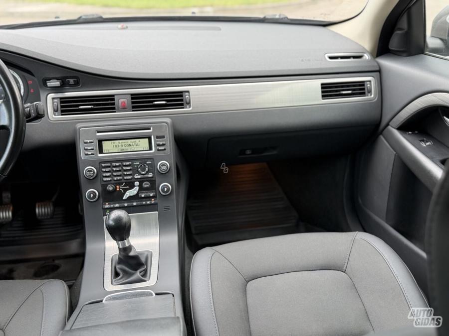 Volvo S80 2009 Šauļi, ar dzinēja tilpumu 2.40 L un nobraukumu 354 tūkst. km par 1990 €, foto 14 vietnē AUTOMOTO.COM.LV