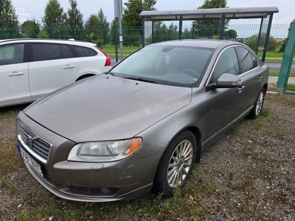 Volvo S80 2009 in Kretinga on AUTOMOTO.COM.LV Volvo S80 2009 in Kretinga, with an engine capacity of 2.40 L and mileage of 275 thousand km for 1700 €, photo 4 on AUTOMOTO.COM.LV
