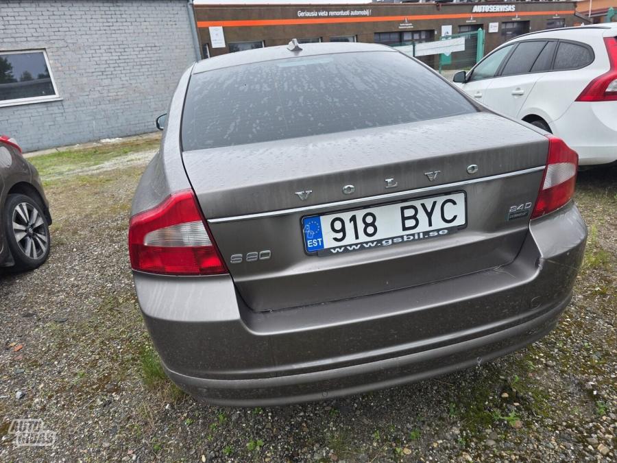 Volvo S80 2009 in Kretinga, with an engine capacity of 2.40 L and mileage of 275 thousand km for 1700 €, photo 6 on AUTOMOTO.COM.LV