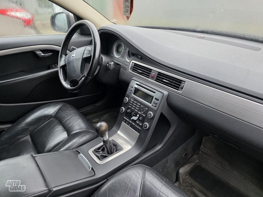 Volvo S80 2009 in Kretinga, with an engine capacity of 2.40 L and mileage of 275 thousand km for 1700 €, photo 10 on AUTOMOTO.COM.LV