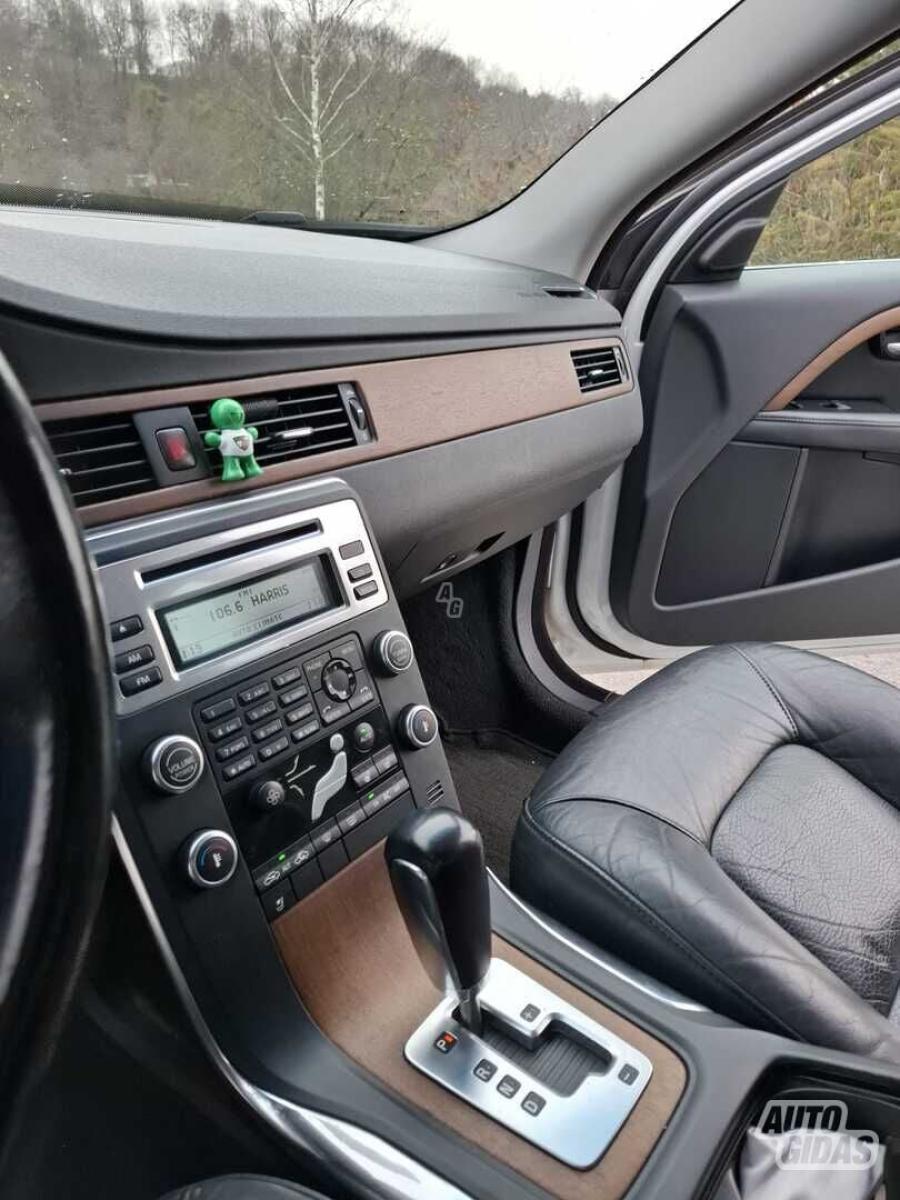 Volvo S80 2010 Kauņa, ar dzinēja tilpumu 3.20 L un nobraukumu 290 tūkst. km par 4800 €, foto 2 vietnē AUTOMOTO.COM.LV