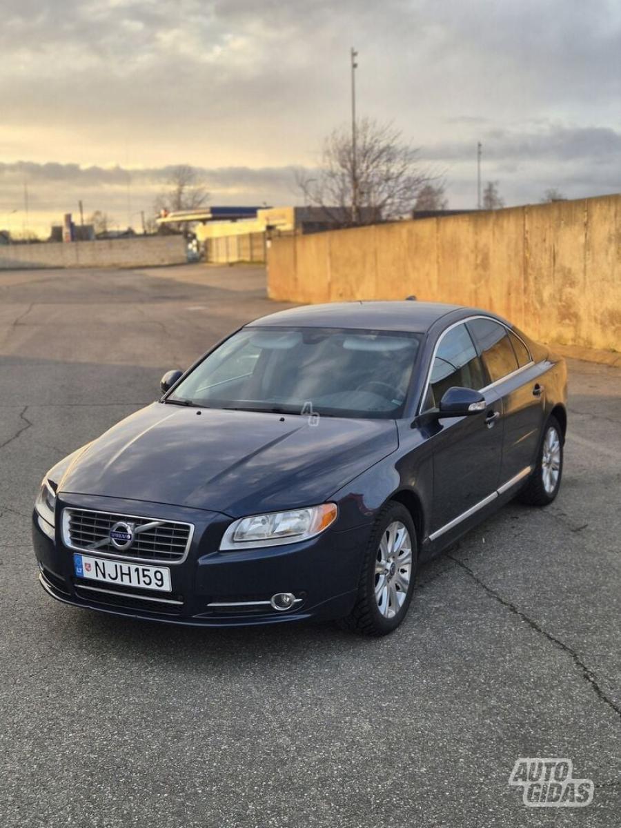 Volvo S80 2010 in Mazeikiai, with an engine capacity of 2.40 L and mileage of 326 thousand km for 4400 €, photo 1 on AUTOMOTO.COM.LV