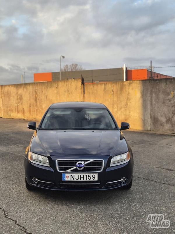 Volvo S80 2010 Mažeikiai, ar dzinēja tilpumu 2.40 L un nobraukumu 326 tūkst. km par 4400 €, foto 3 vietnē AUTOMOTO.COM.LV