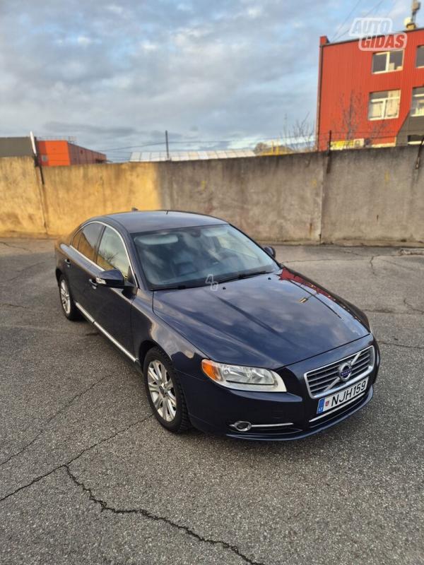 Volvo S80 2010 Mažeikiai, ar dzinēja tilpumu 2.40 L un nobraukumu 326 tūkst. km par 4400 €, foto 6 vietnē AUTOMOTO.COM.LV