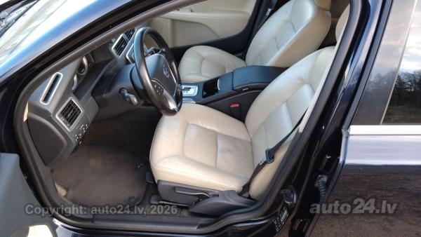 Volvo S80 2010 in Kardla, with an engine capacity of 2.40 L and mileage of 313 thousand km for 6300 €, photo 9 on AUTOMOTO.COM.LV