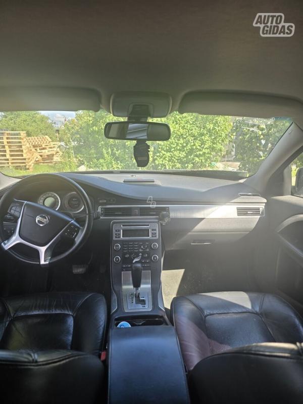 Volvo S80 2010 in Vilnius, with an engine capacity of 2.40 L and mileage of 0 thousand km for 1500 €, photo 2 on AUTOMOTO.COM.LV
