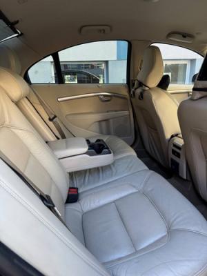 Volvo S80 2010 in Tallinn, with an engine capacity of 2.50 L and mileage of 343 thousand km for 3850 €, photo 12 on AUTOMOTO.COM.LV