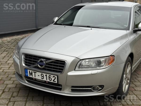 Volvo S80 2011 Daugavpils, ar dzinēja tilpumu 2.40 L un nobraukumu 310 tūkst. km par 4800 €, foto 2 vietnē AUTOMOTO.COM.LV