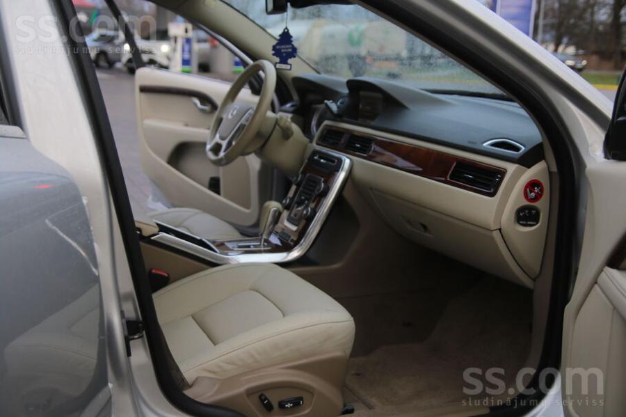 Volvo S80 2011 Rīga, ar dzinēja tilpumu 2.40 L un nobraukumu 0 tūkst. km par 7990 €, foto 16 vietnē AUTOMOTO.COM.LV