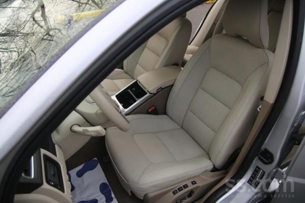 Volvo S80 2011 in Riga, with an engine capacity of 2.40 L and mileage of 0 thousand km for 7990 €, photo 9 on AUTOMOTO.COM.LV
