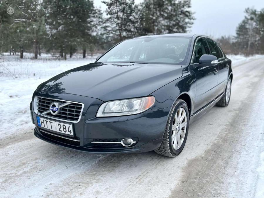 Volvo S80 2011 Viļņa, ar dzinēja tilpumu 1.98 L un nobraukumu 320 tūkst. km par 3950 €, foto 1 vietnē AUTOMOTO.COM.LV