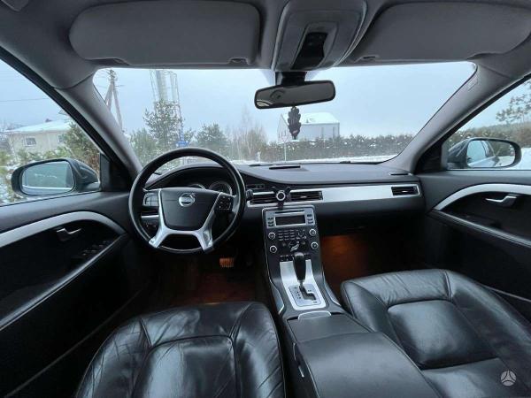 Volvo S80 2011 Viļņa, ar dzinēja tilpumu 1.98 L un nobraukumu 320 tūkst. km par 3950 €, foto 7 vietnē AUTOMOTO.COM.LV