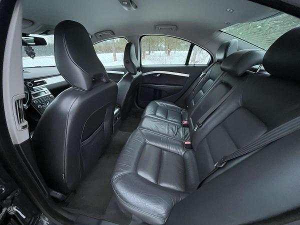 Volvo S80 2011 Viļņa, ar dzinēja tilpumu 1.98 L un nobraukumu 320 tūkst. km par 3950 €, foto 9 vietnē AUTOMOTO.COM.LV