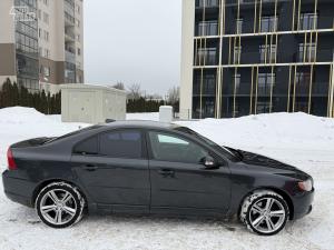 Volvo S80 2011 in Vilnius, with an engine capacity of 2.40 L and mileage of 390 thousand km for 4800 €, photo 4 on AUTOMOTO.COM.LV
