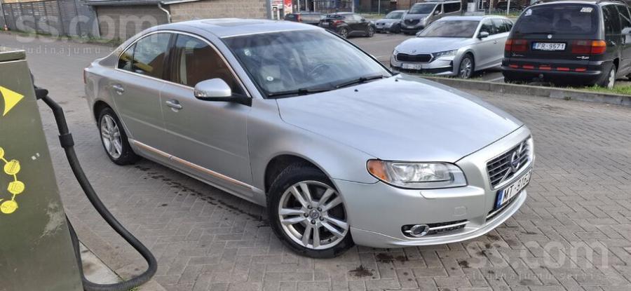 Volvo S80 2011 in Daugavpils, with an engine capacity of 2.40 L and mileage of 312 thousand km for 4000 €, photo 1 on AUTOMOTO.COM.LV