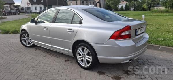 Volvo S80 2011 Daugavpils, ar dzinēja tilpumu 2.40 L un nobraukumu 312 tūkst. km par 4000 €, foto 4 vietnē AUTOMOTO.COM.LV