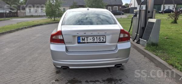 Volvo S80 2011 Daugavpils, ar dzinēja tilpumu 2.40 L un nobraukumu 312 tūkst. km par 4000 €, foto 5 vietnē AUTOMOTO.COM.LV