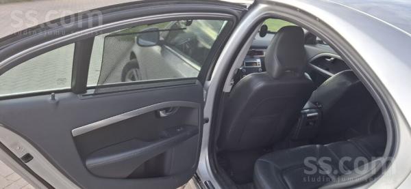 Volvo S80 2011 Daugavpils, ar dzinēja tilpumu 2.40 L un nobraukumu 312 tūkst. km par 4000 €, foto 7 vietnē AUTOMOTO.COM.LV