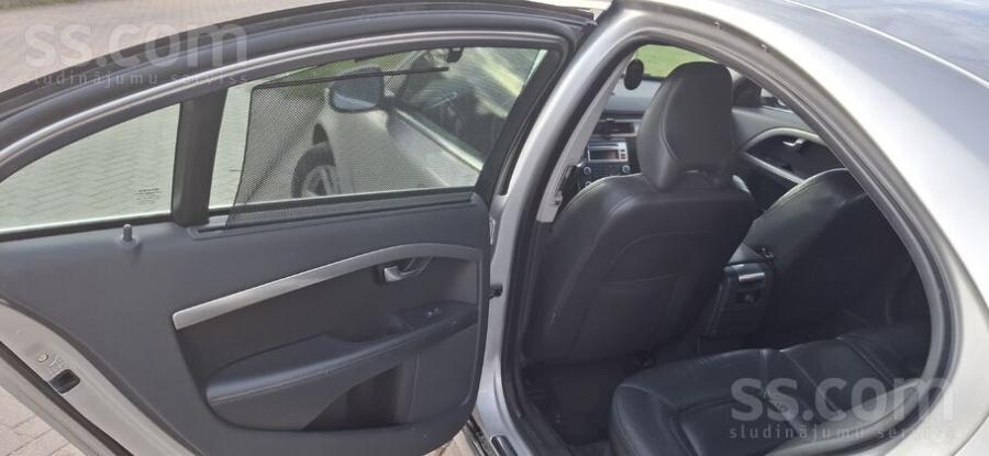 Volvo S80 2011 in Daugavpils, with an engine capacity of 2.40 L and mileage of 312 thousand km for 4000 €, photo 8 on AUTOMOTO.COM.LV