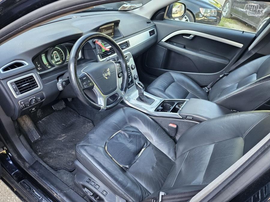 Volvo S80 2013 Širvintos, ar dzinēja tilpumu 2.00 L un nobraukumu 262 tūkst. km par 4700 €, foto 8 vietnē AUTOMOTO.COM.LV