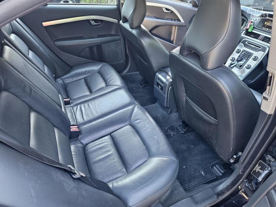 Volvo S80 2013 Širvintos, ar dzinēja tilpumu 2.00 L un nobraukumu 262 tūkst. km par 4700 €, foto 10 vietnē AUTOMOTO.COM.LV