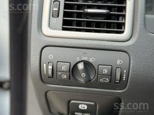 Volvo S80 2013 in Riga, with an engine capacity of 2.00 L and mileage of 260 thousand km for 4990 €, photo 7 on AUTOMOTO.COM.LV