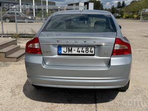 Volvo S80 2013 in Riga, with an engine capacity of 2.00 L and mileage of 260 thousand km for 4990 €, photo 13 on AUTOMOTO.COM.LV