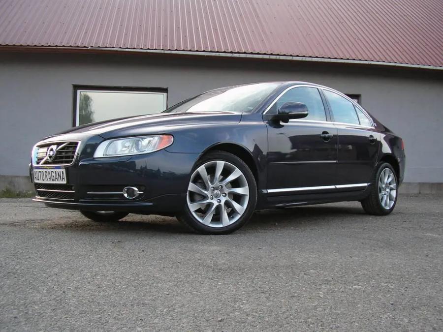 Volvo S80 2013 in Sigulda, with an engine capacity of 2.00 L and mileage of 220 thousand km for 8950 €, photo 1 on AUTOMOTO.COM.LV