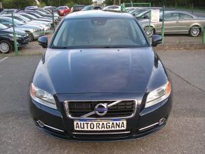 Volvo S80 2013 in Sigulda, with an engine capacity of 2.00 L and mileage of 220 thousand km for 8950 €, photo 6 on AUTOMOTO.COM.LV
