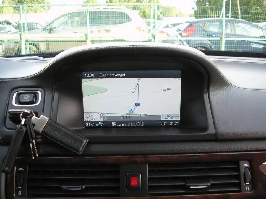 Volvo S80 2013 in Sigulda, with an engine capacity of 2.00 L and mileage of 220 thousand km for 8950 €, photo 17 on AUTOMOTO.COM.LV
