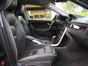 Volvo S80 2013 in Sigulda, with an engine capacity of 2.00 L and mileage of 220 thousand km for 8950 €, photo 34 on AUTOMOTO.COM.LV