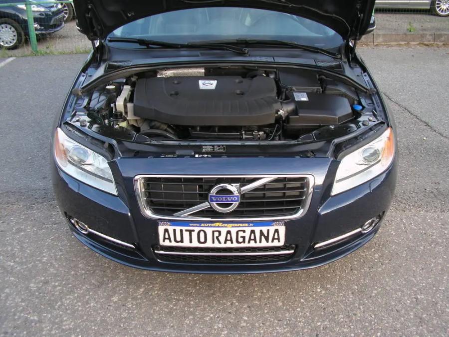 Volvo S80 2013 in Sigulda, with an engine capacity of 2.00 L and mileage of 220 thousand km for 8950 €, photo 42 on AUTOMOTO.COM.LV