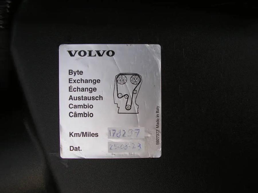 Volvo S80 2013 in Sigulda, with an engine capacity of 2.00 L and mileage of 220 thousand km for 8950 €, photo 43 on AUTOMOTO.COM.LV