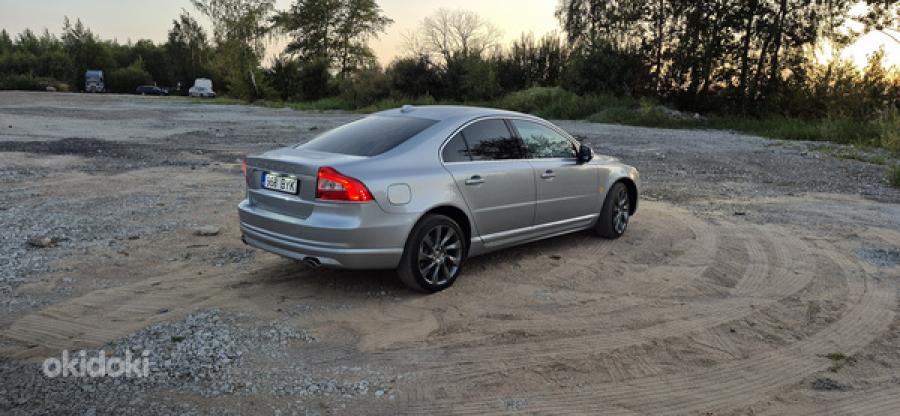 Volvo S80 2015 in Tallinn, with an engine capacity of 2.40 L and mileage of 258 thousand km for 8800 €, photo 4 on AUTOMOTO.COM.LV
