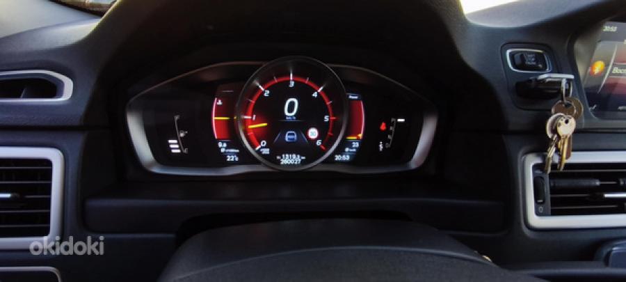 Volvo S80 2015 in Tallinn, with an engine capacity of 2.40 L and mileage of 258 thousand km for 8800 €, photo 8 on AUTOMOTO.COM.LV