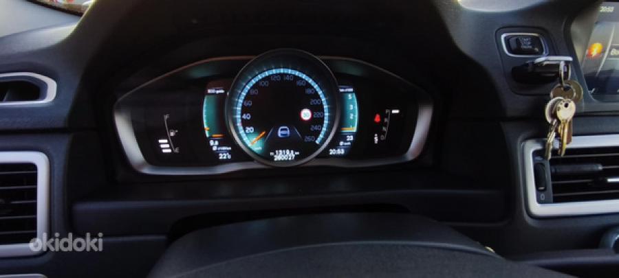 Volvo S80 2015 in Tallinn, with an engine capacity of 2.40 L and mileage of 258 thousand km for 8800 €, photo 9 on AUTOMOTO.COM.LV